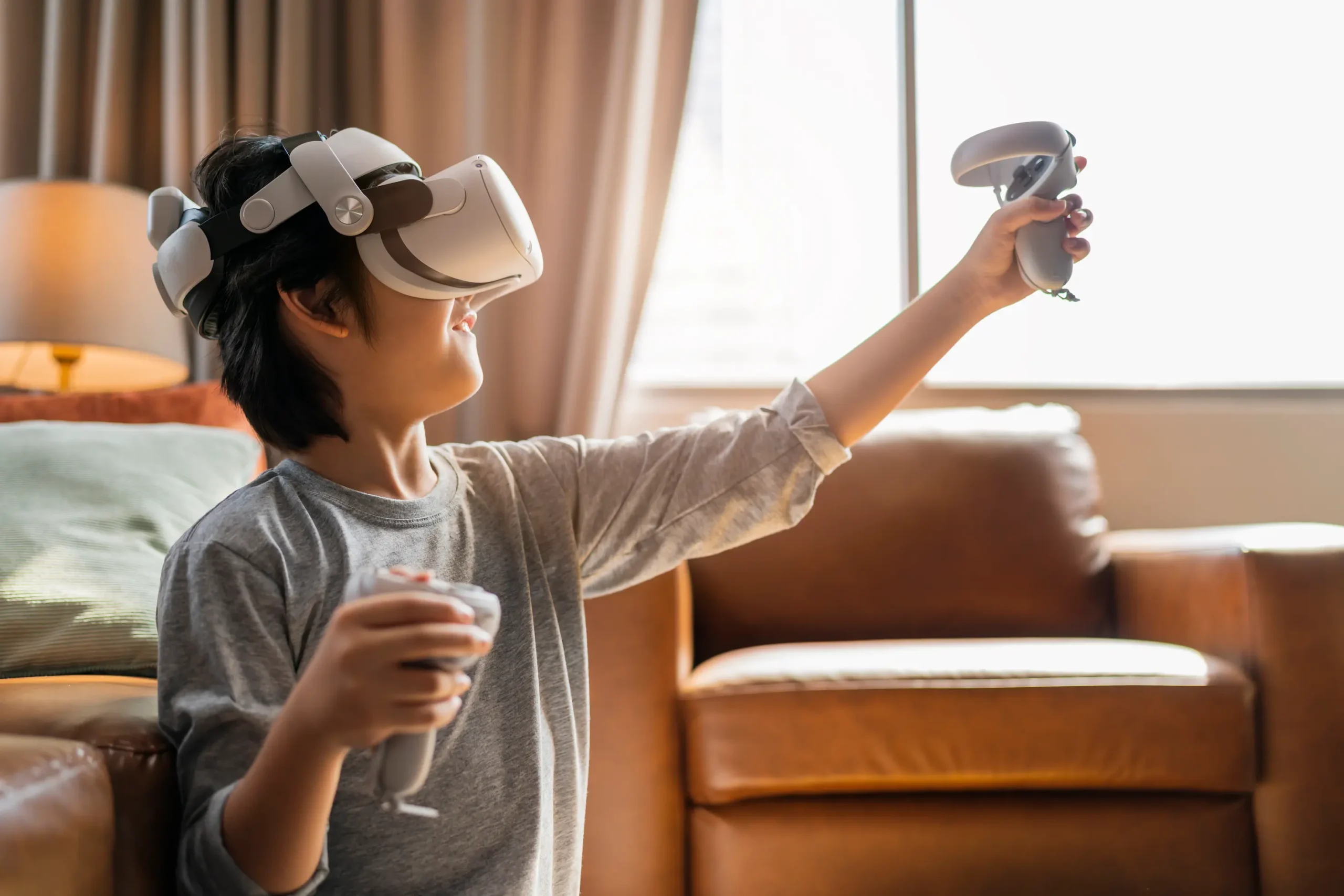 “Tech & Gadgets in Japan: Phones, Robots, Gaming Gear” - Nihoner